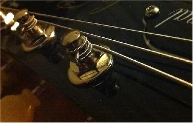 Seymour Duncan How to Restring a Guitar: 5 of the Best Ways